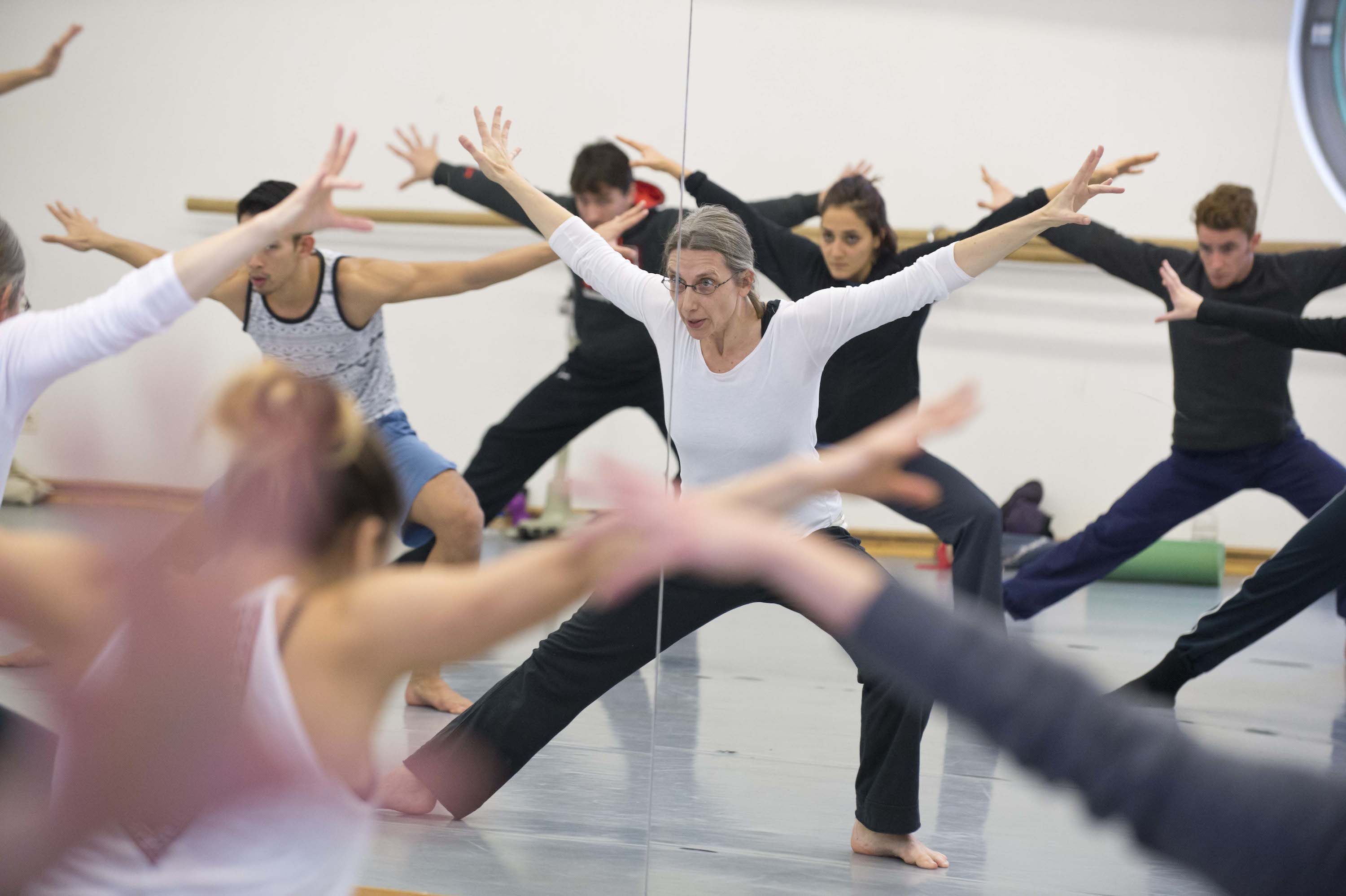 Tanzfonds | RECONSTRUCTIONS OF MARY WIGMAN’S TOTENTÄNZE (DANCES OF DEATH)